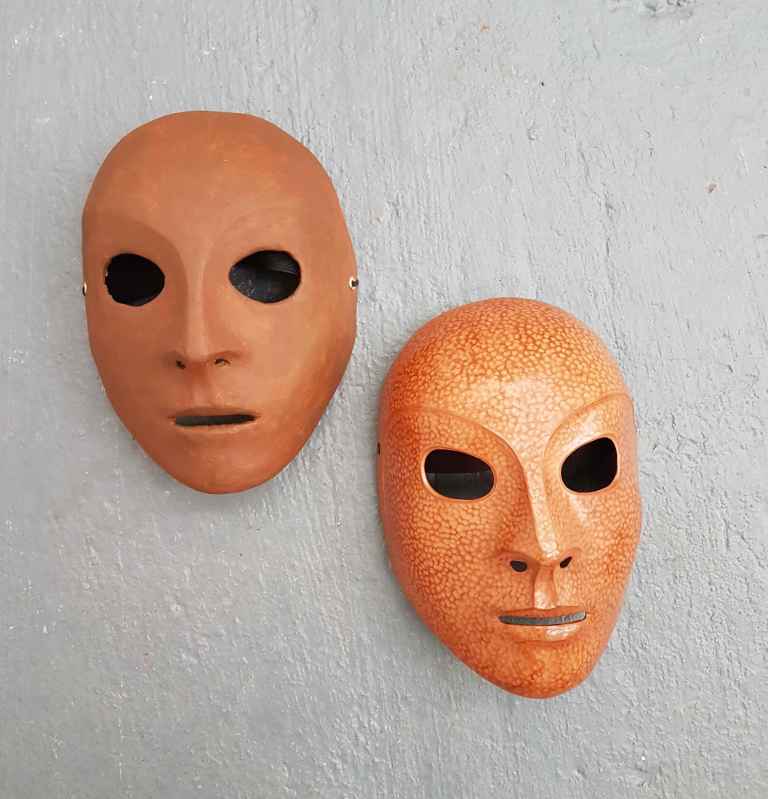 What makes a neutral mask? – Making Faces Theatre