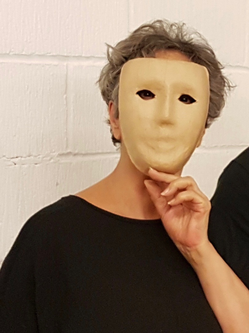 What makes a neutral mask? – Making Faces Theatre